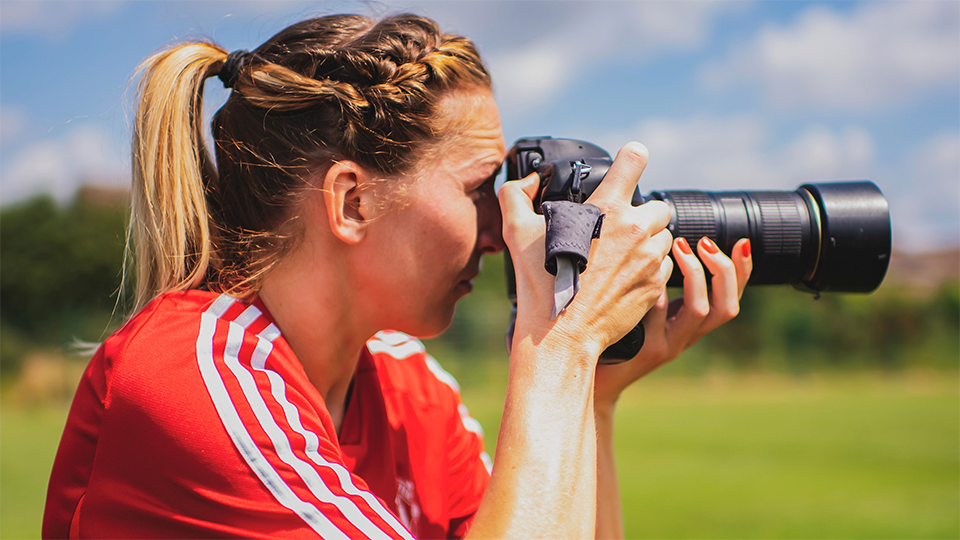 Siobhan Chamberlain: A Different Picture of Football - Common Goal